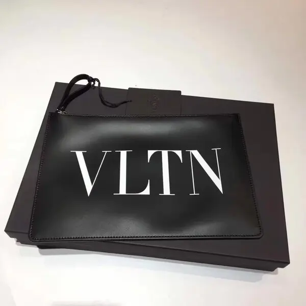 Valentino Garavani Vltn Clutch