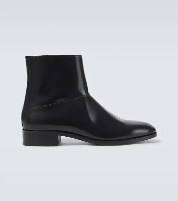 Valentino Garavani Vlogo Leather Ankle Boots