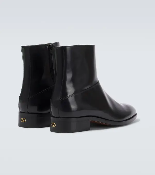 Valentino Garavani Vlogo Leather Ankle Boots