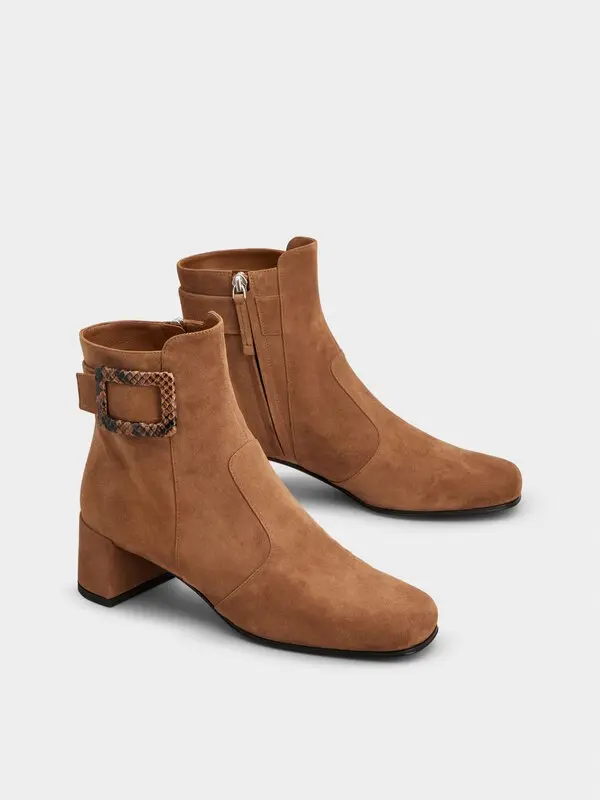 ROGER VIVIER Polly Booties In Suede