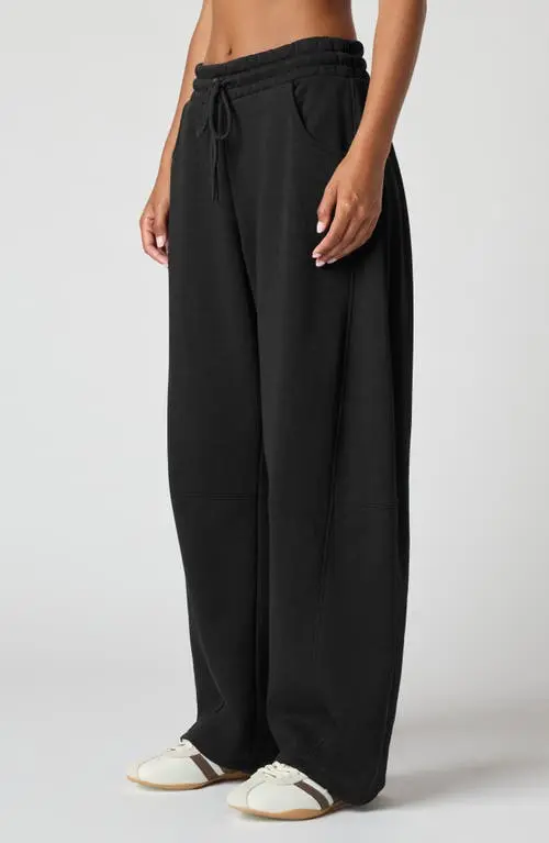 FLORENCE BY MILLS Barrel Leg Sweatpants - Black