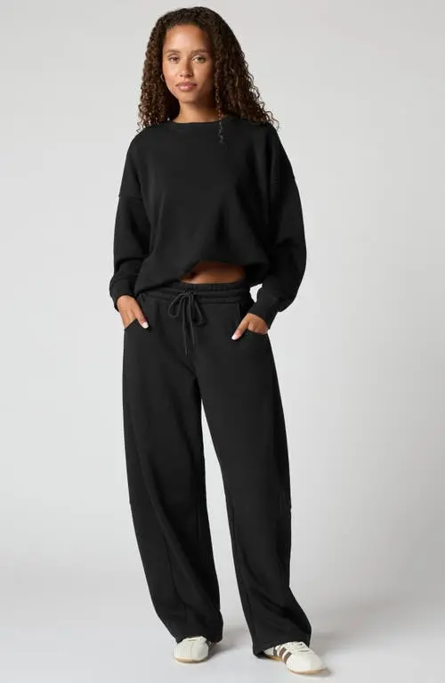 FLORENCE BY MILLS Barrel Leg Sweatpants - Black
