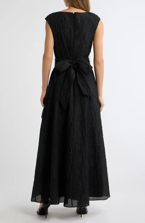 TAHARI ASL Crinkle Taffeta Gown