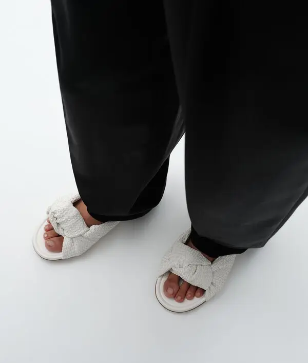 Bottega Veneta Cherry Flat Mule - Alabaster