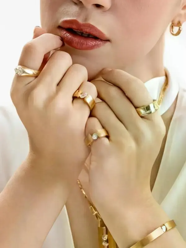 Loraida Cigar Band Diamond Ring