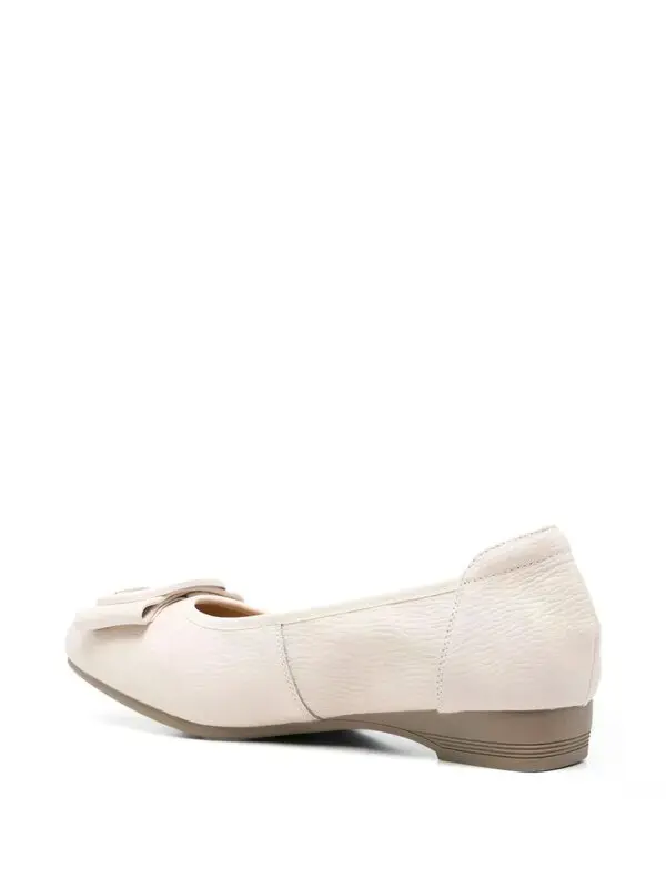 LINDA BAUMANN Buckle-detail Ballet Flats