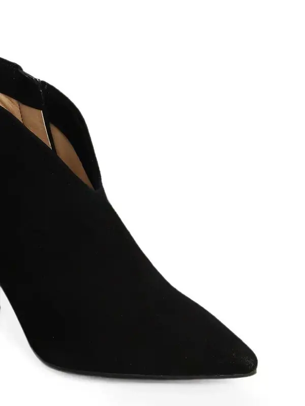 THE SELLER Pointed-toe V-cut Ankle Boots
