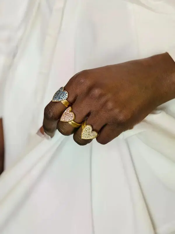 LEIGH MAXWELL Sapphire Heart Ring
