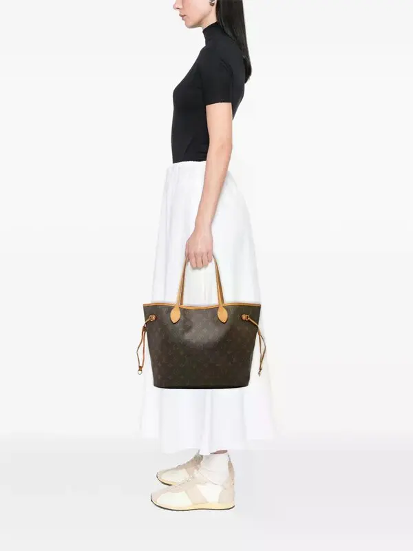 LOUIS VUITTON Monogram Neverfull Mm Tote Bag - Brown