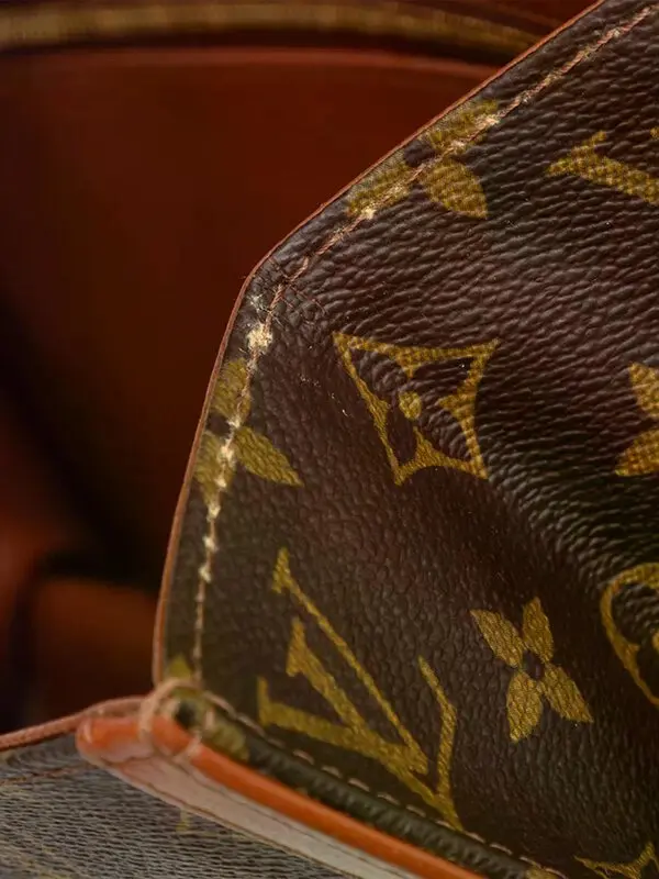 LOUIS VUITTON Monogram Pochette Dame Pm Clutch Bag