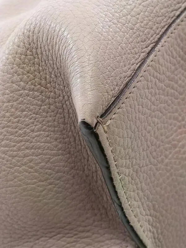 Gucci Calfskin Bamboo Satchel - Neutrals