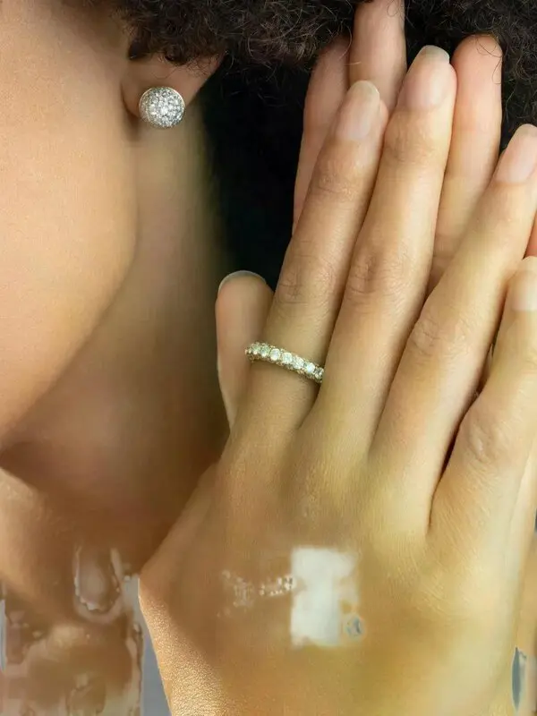 GRAZIELA Diamond Three-sided Band Ring