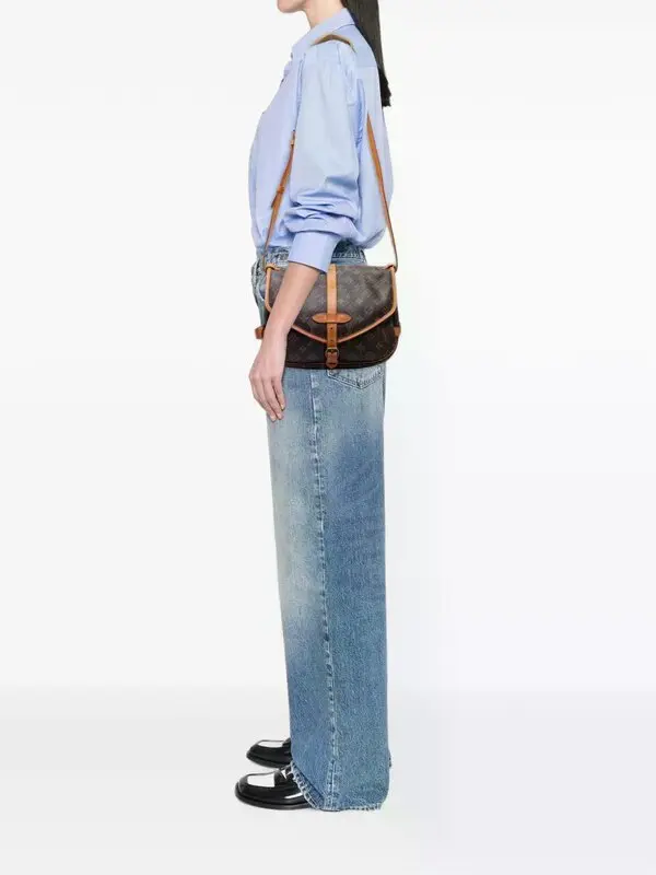 LOUIS VUITTON 1991 Monogram Saumur 25 Crossbody Bag