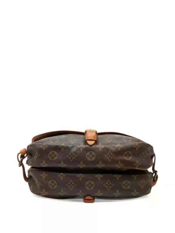 LOUIS VUITTON 1991 Monogram Saumur 25 Crossbody Bag