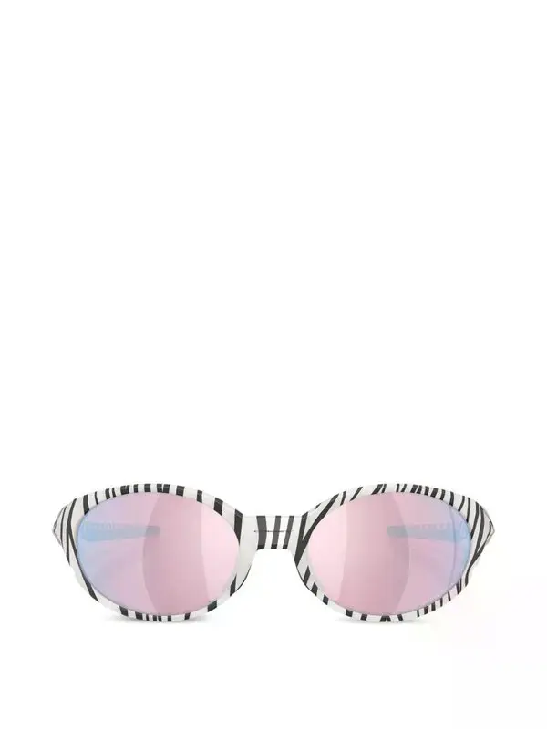 Oakley Zebra Print Cat Eye-frame Sunglasses - White