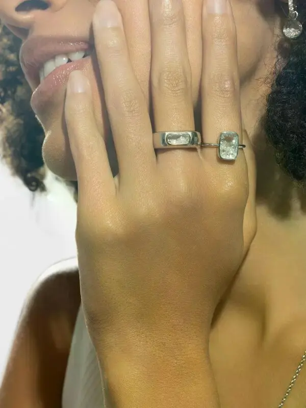 Moritz Glik Dalila Cigar Band Diamond Ring