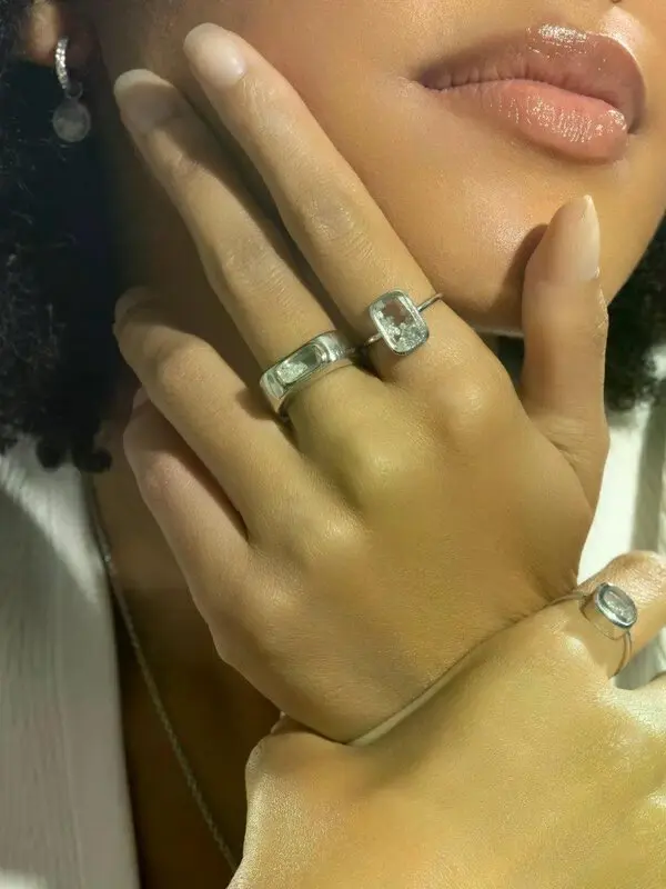 Moritz Glik Dalila Cigar Band Diamond Ring