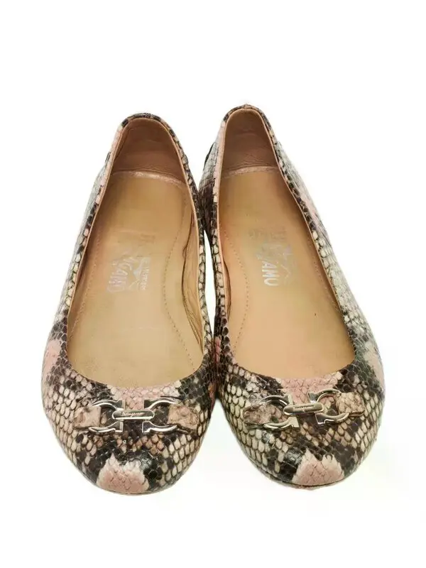 FERRAGAMO Varina Gancini Ballet Flats
