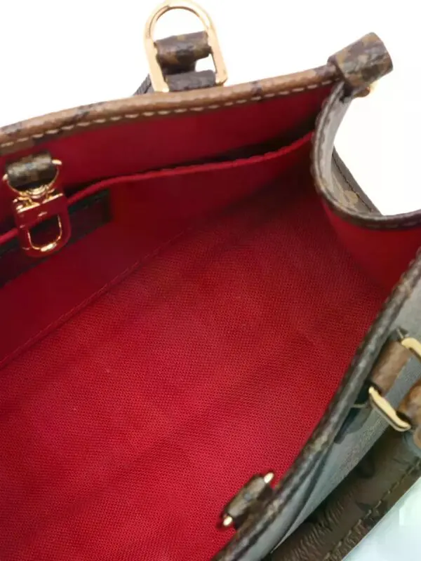 LOUIS VUITTON 2020-2026 Monogram Reverse Onthego Bb Satchel