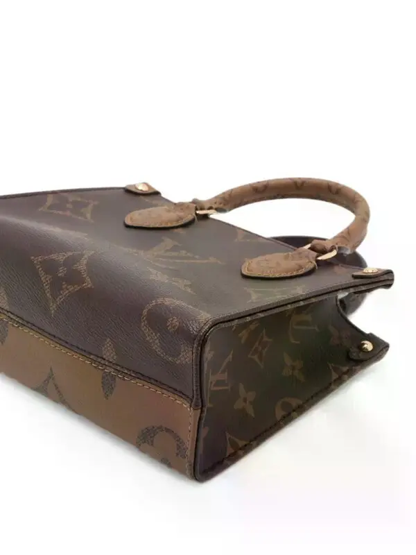 LOUIS VUITTON 2020-2026 Monogram Reverse Onthego Bb Satchel
