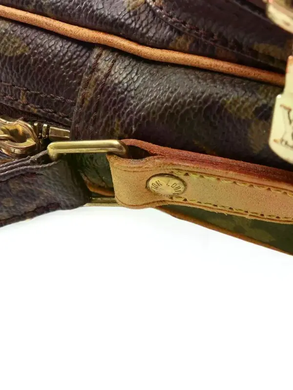 LOUIS VUITTON 2001 Monogram Amazone Crossbody Bag