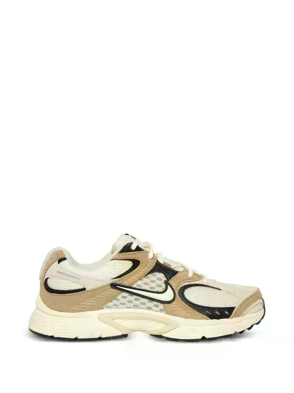Nike V5 Rnr Suede Sneakers
