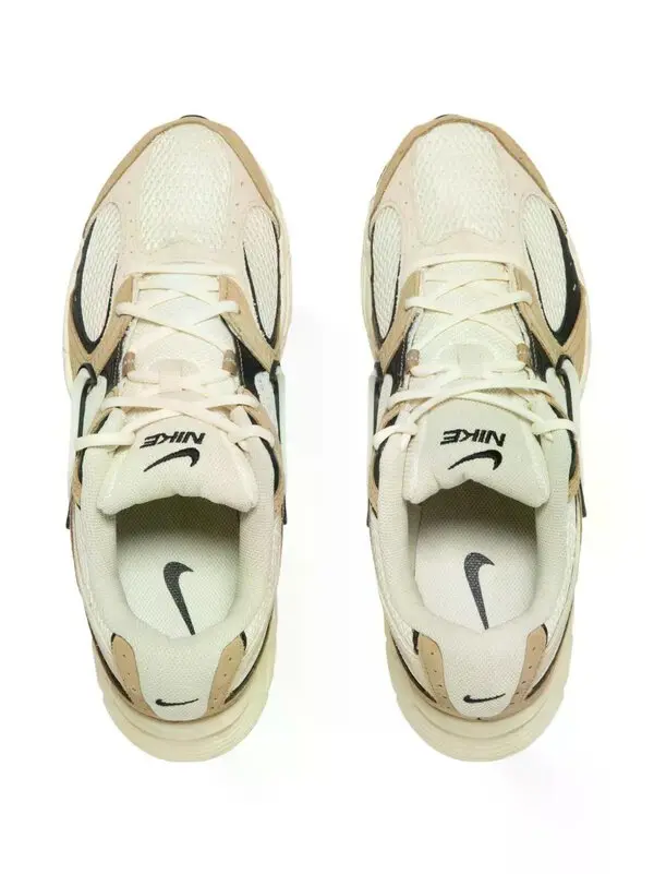Nike V5 Rnr Suede Sneakers