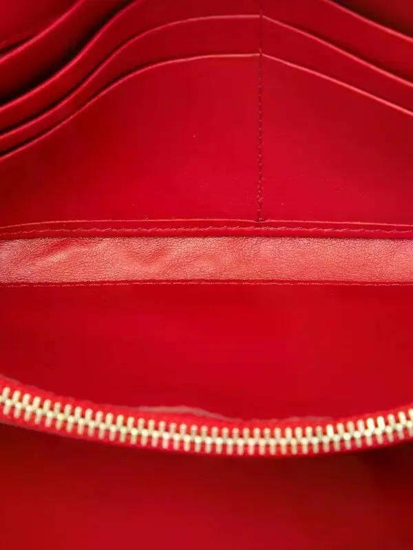 Miu Miu 2010-2026 Croc Embossed Patent Wallet On Chain Crossbody Bag