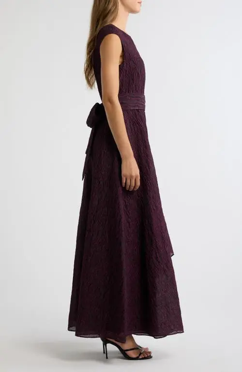 TAHARI ASL Crinkle Taffeta Sleeveless Gown