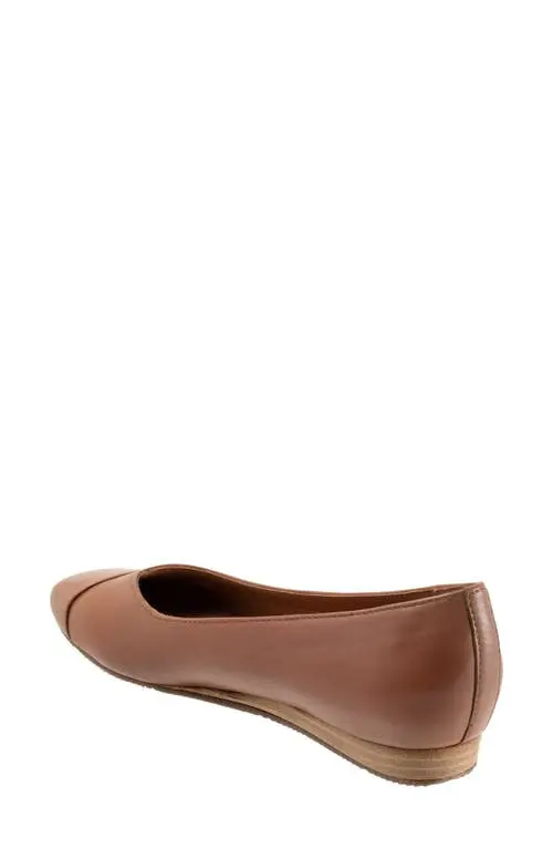 Softwalk Vina Leather Flat