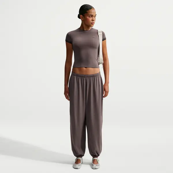 Nike Skims Stretch Knit Cropped Crew-neck Top
