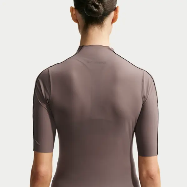 Nike Skims Weightless Short-sleeve T-shirt - Brown
