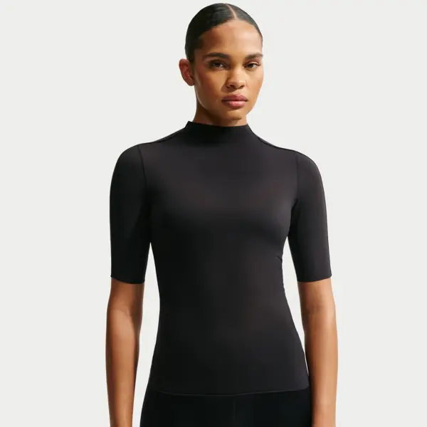 Nike Skims Weightless Short-sleeve T-shirt - Black
