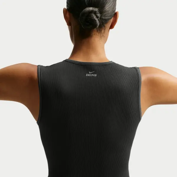 Nike Skims Ribbed Seamless Muscle Tank Top