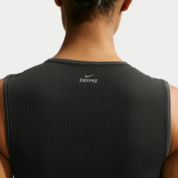 Nike Skims Ribbed Seamless Muscle Tank Top