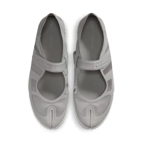 Nike Skims Rift Satin Shoes
