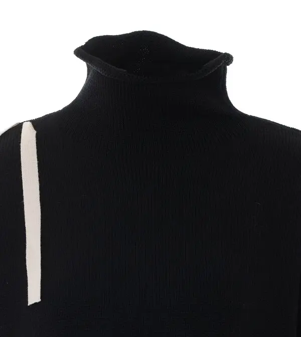 Alpha Studio Long-sleeved Sweater