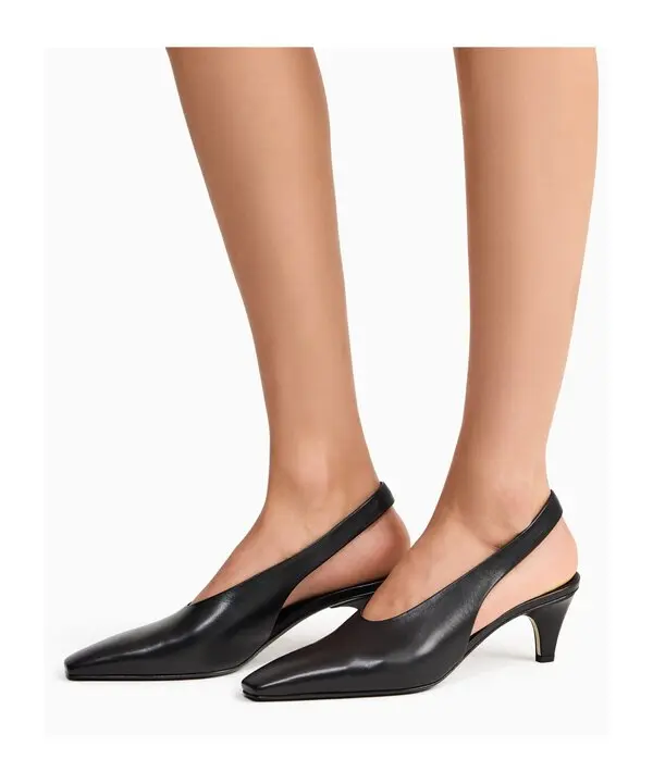 Giorgio Armani Decollete Shoe Leather Lining And Leather Sole