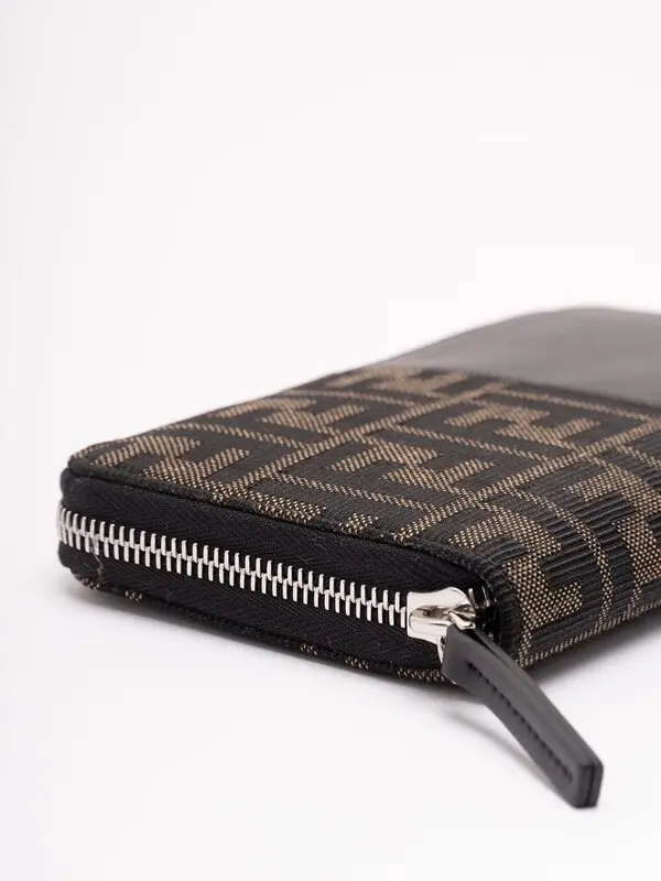 Fendi Zip Around Squared Ff