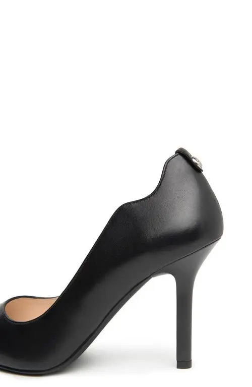 NEROGIARDINI Scalloped Leather Pumps - Black