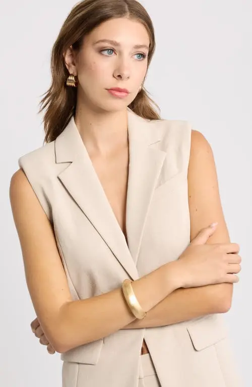 OPEN EDIT Wide Fluted Hoop Earrings - Gold