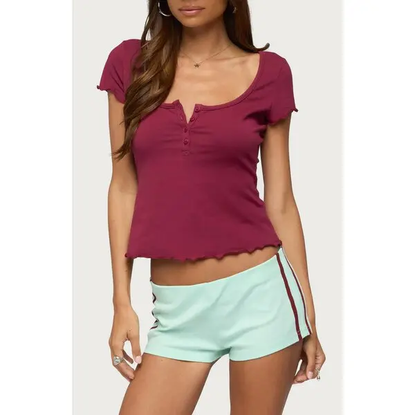 EDIKTED Lilibeth Short Sleeve Henley T-shirt