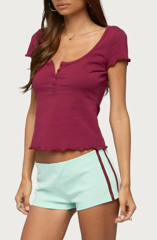 EDIKTED Lilibeth Short Sleeve Henley T-shirt