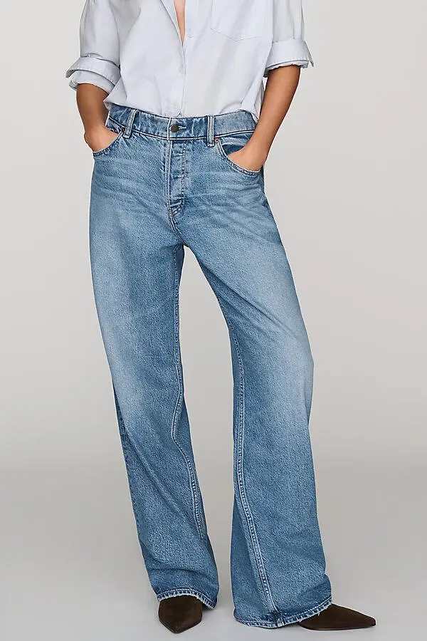Ag Billie Low-slung Straight Leg Jeans In Light Wash
