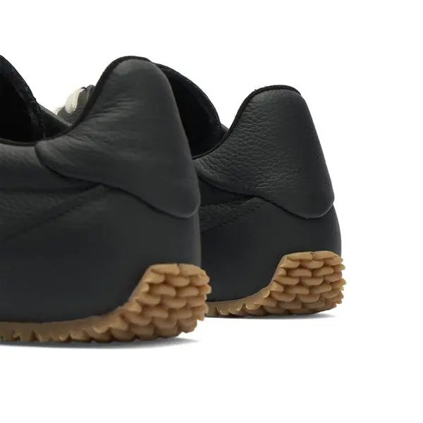 Axel Arigato Daze Runner Sneakers - Black/gum