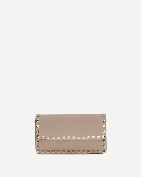Valentino Garavani Rockstud Wallet Bag - Beige