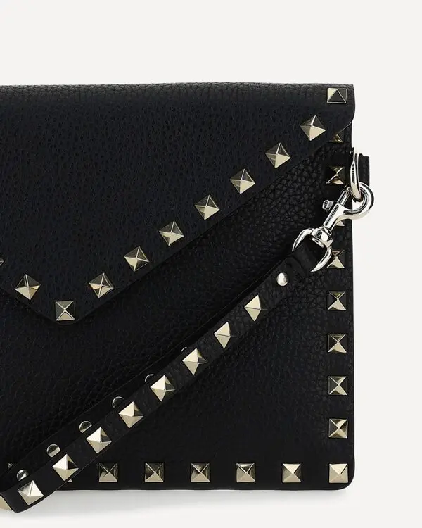 Valentino Garavani Rockstud Pouch In Leather