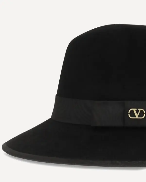 Valentino Garavani Vlogo Signature Hat