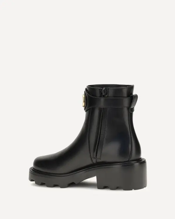 Valentino Garavani Vlogo Signature Ankle Boots