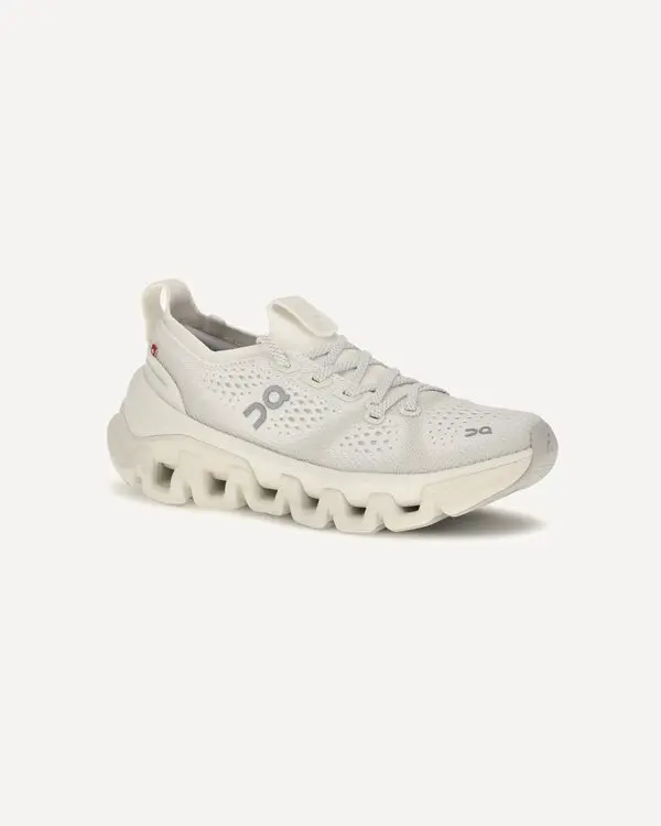 On X Tempo Athletic Sneakers - Cream